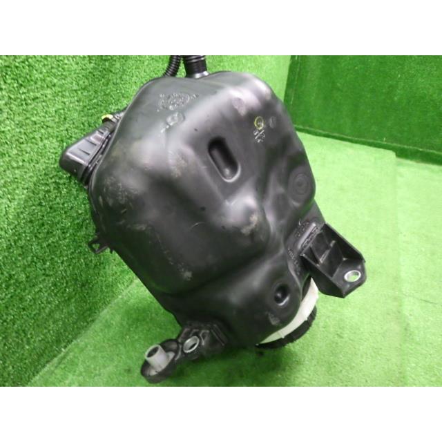 ハイエース 3DF-GDH206V アドブルータンク ポンプ付 77801-26030 77871-26010-A 8686 : リプロ企画 ...