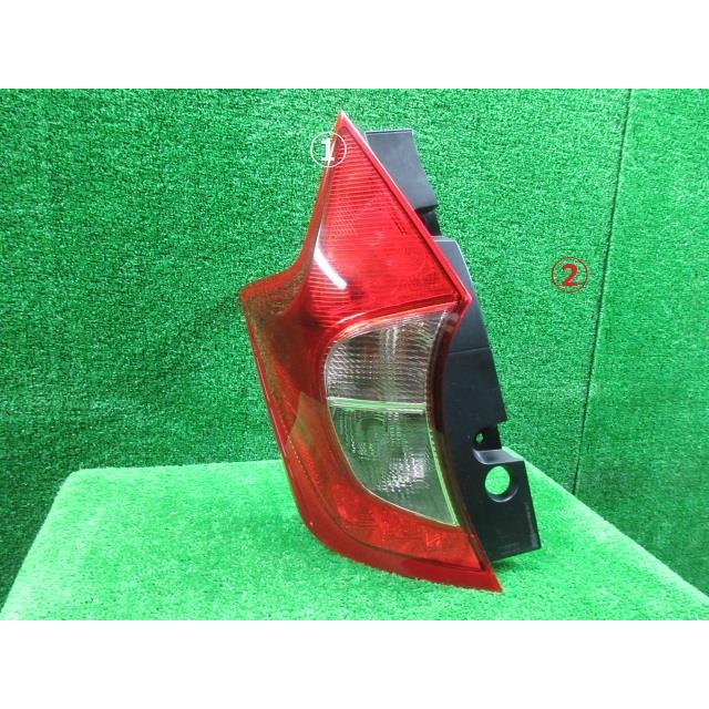 ノート DBA-E12 左テールランプ 26555-3VA5A 26555-3VA5B 7696 : リプロ企画ヤフーショッピング店 - 通販 - Yahoo!ショッピング