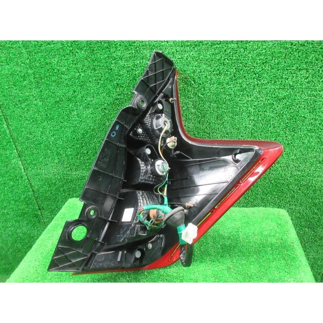 ノート DBA-E12 左テールランプ 26555-3VA5A 26555-3VA5B 7696 : リプロ企画ヤフーショッピング店 - 通販 - Yahoo!ショッピング
