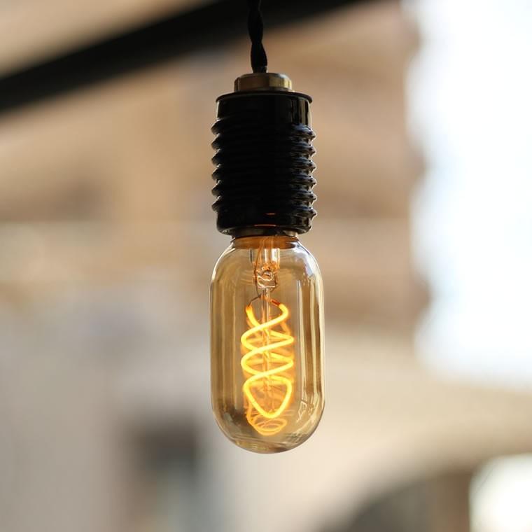 EdisonBulb LED電球 スパイラル フィラメント型 E26 調光器対応 エジソンバルブ 30w 20w相当 裸電球 ミニ ボール球 型 クリア ゴールド おしゃれ 電球色 螺旋 琥珀 ...
