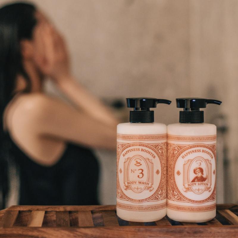 OPTATUM ボディソープ＋ボディローションセット 低刺激 潤い パフューム ボディケア ハピネスブースター 各500ml 大容量 ギフト プレゼント : 自分照らすライフスタイル ...