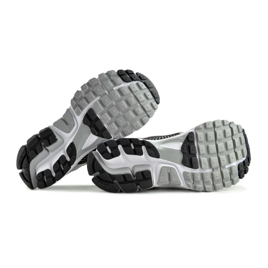 NIKE ZOOM VOMERO 5 metallic silver/blk fj4151-004 ナイキ ズーム ボメロ メタリックシルバー ...