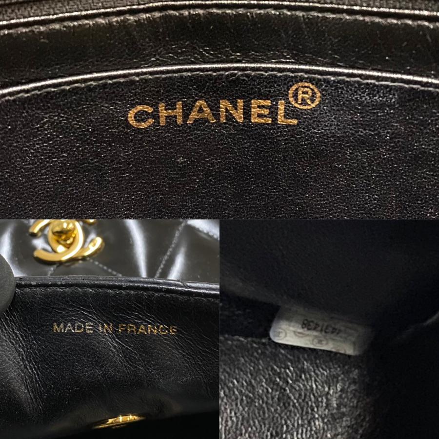 CHANEL 極 美品 シール有 4番台 シャネル マトラッセ ターンロック パテントレザー 本革 ハンドバッグ ミニ トートバッグ ブラック ...