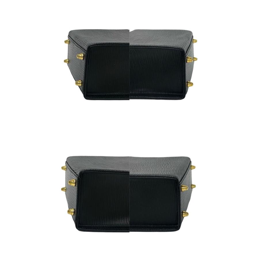 FENDI ほぼ未使用 フェンディ ロゴ 金具 エピレザー 本革 2way FENDI ほぼ未使用 フェンディ ロゴ 金具 エピレザー 本革 2way