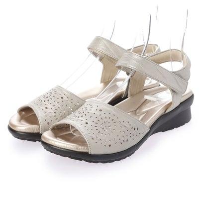 BeauFort ビューフォート ビューウォーク4Eオブリークトゥフラワーレースサンダル （メタリックベージュコンビ） : ブランド公式 LOCOMALL ロコモール - 通販 - Yahoo ...