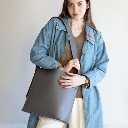 styiro TV媒体紹介商品 スタイロ A4以上 ワイドストラップ ビッグトートバッグ ショルダー/ 太ベルト ワンハンドル （グレー） : ブランド公式 LOCOMALL ロコモール ...