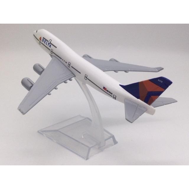 【世界の翼 16cmシリーズ】 ボーイング 747 デルタ航空 ジャンボジェット スタンド付き 模型 ミニチュア 飛行機 旅客機 新品 アメリカ : ラブリービートルミニカー&RCカー ...