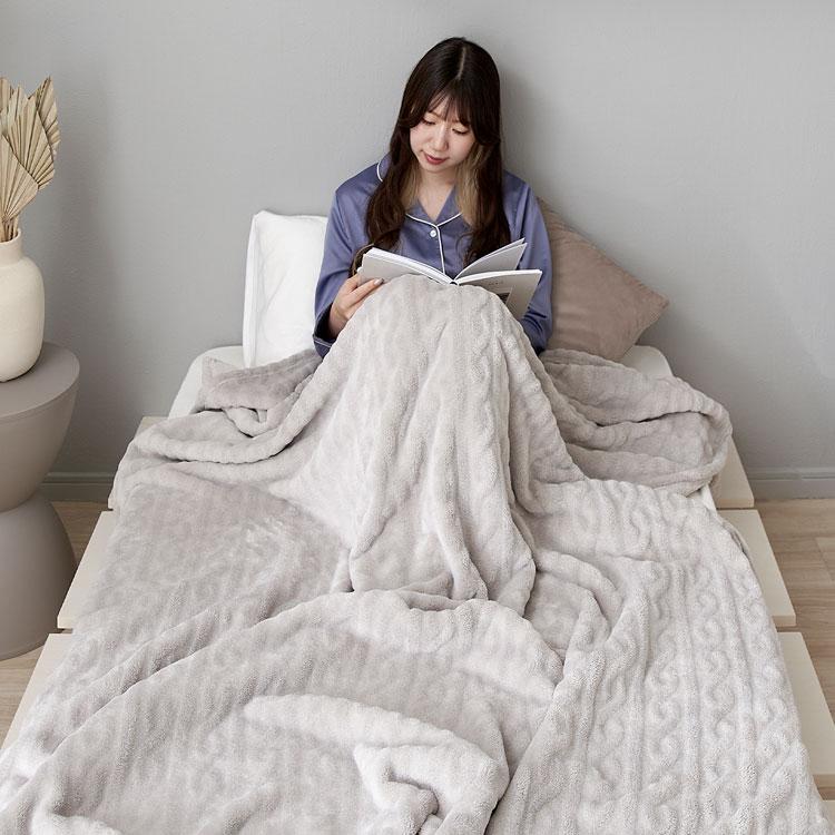 ブランケット ひざ掛け アイテム 冬 毛布 肌掛け リラックス 快適 プレゼント 保温性 ギフト おしゃれ ナチュラル ケーブルニット風 厚手 グルーニー GROONY : w3s6c ...