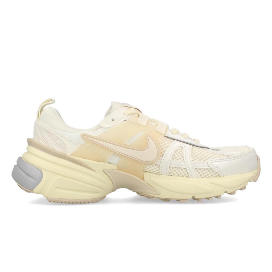 NIKE（ナイキ） NIKE WMNS V2K RUN ウィメンズ V2K ラン レディース PALE IVORY/PALE IVORY/COCONUT MILK ベージュ HQ1512 ...
