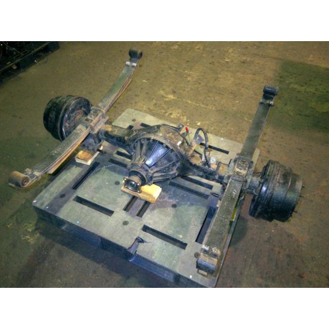 タイタン RアクスルホーシングASSY 4JJ1 A5K(729) 1K07-26-010 : l parts - 通販 - Yahoo!ショッピング