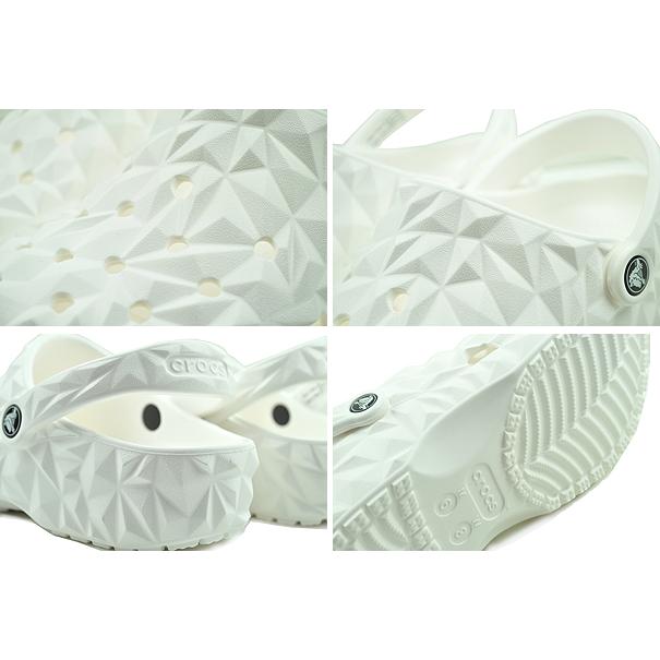 crocs（クロックス） クラシック ジオメトリック クロッグ crocs CLASSIC GEOMETRIC CLOG WHITE ...