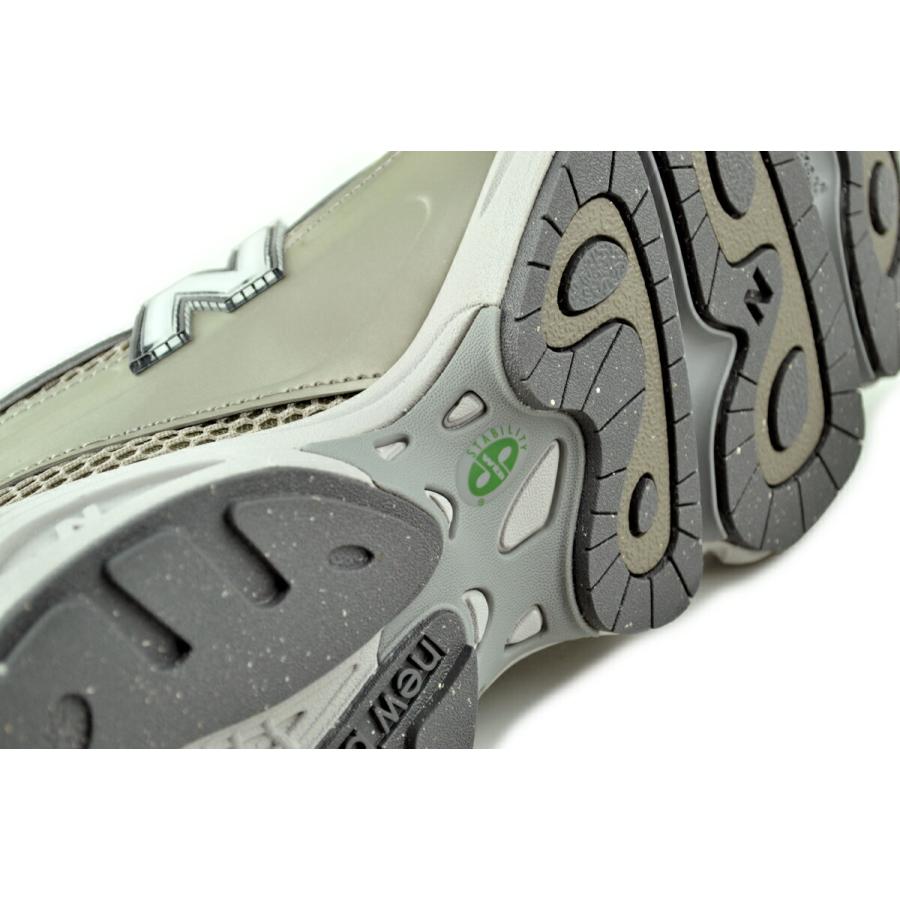New Balance（ニューバランス） 1000 アリドストーン シルバーメタリック グリーン NEW BALANCE M1000N ...