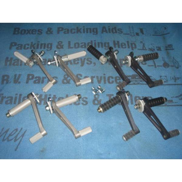 GS750系用 タロッティ バックステップアルミ可倒式19-0027(1)”R6 GS750系用 タロッティ バックステップアルミ可倒式19-0027(1)”R6