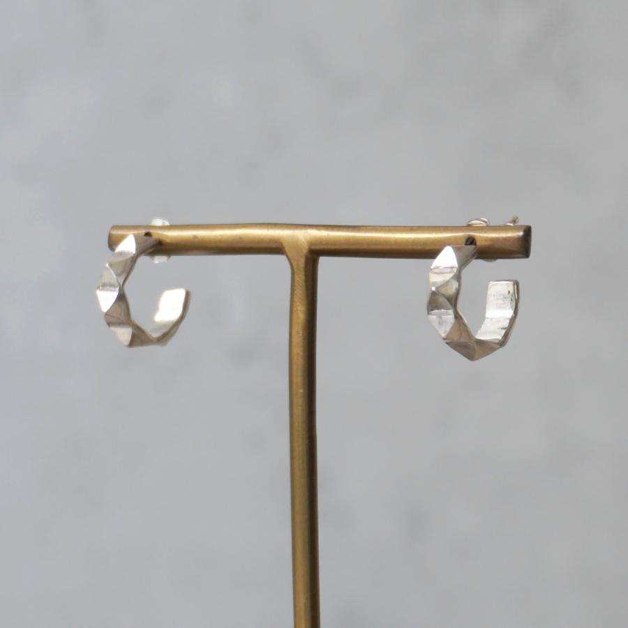 ORNER PARIS シルバー ゴシック スタッズピアス : ラブリ - 通販 - Yahoo!ショッピング