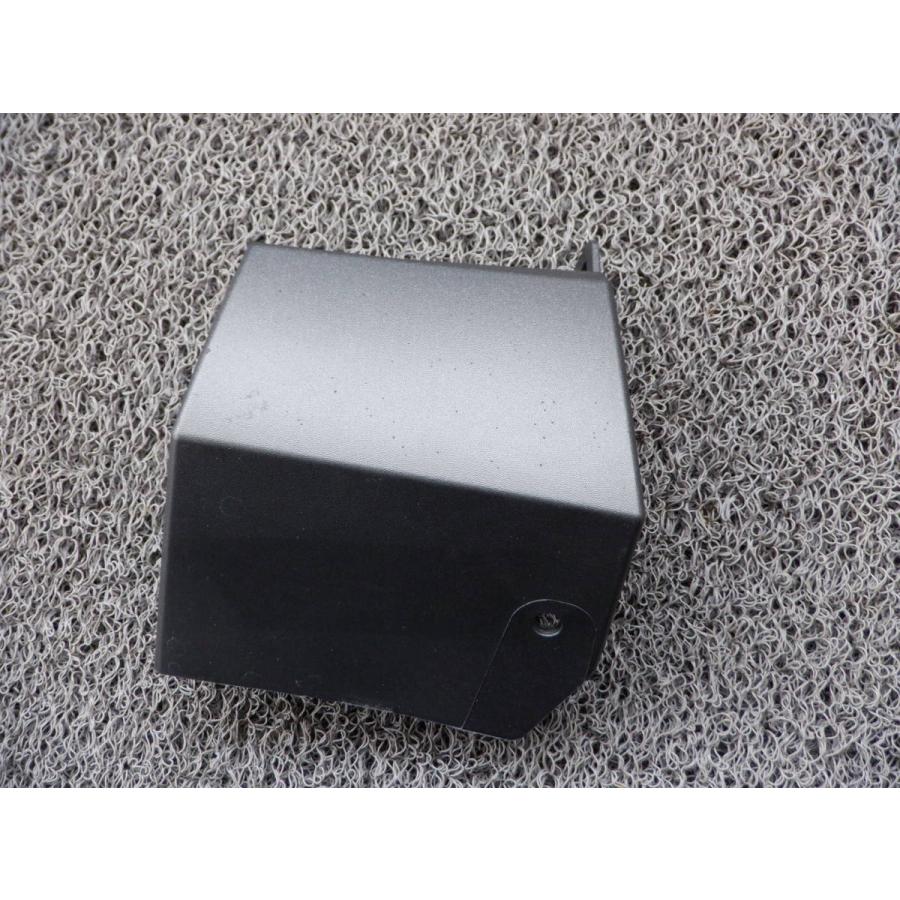 新車外し品 レクサス純正 AGZ10 AGZ15 AYZ10 AYZ15 NX300 フェンダーロアモール フロント 右側 76901 ...