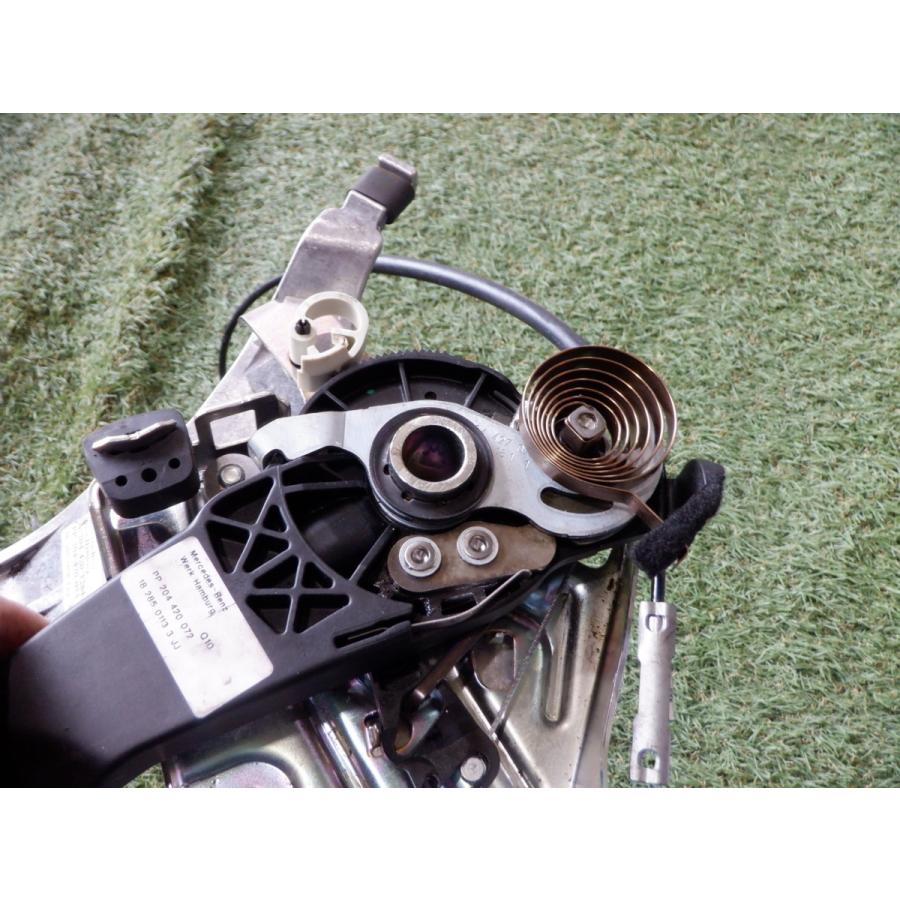 ベンツ純正 W204 Cクラス サイドブレーキ ハンドブレーキレバー A2044201284 22-3-362 : エムネットヤフー ...