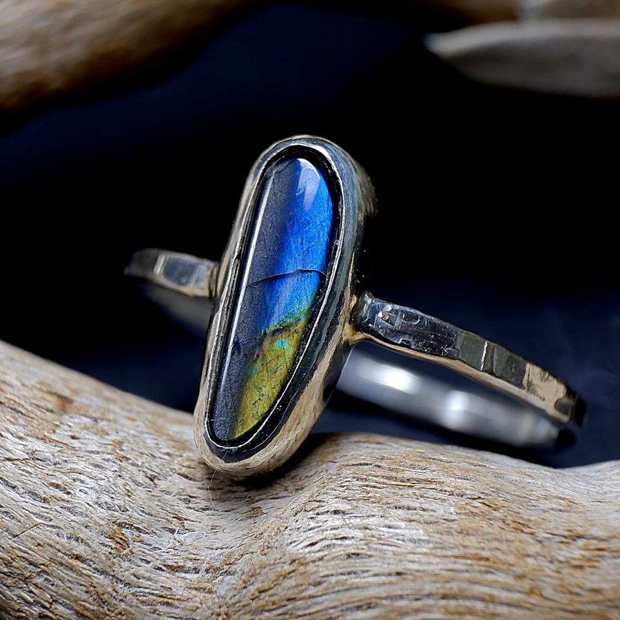 〜鮮やかなブルーとイエロー〜 スペクトロライトのリング 13号 天然石アクセサリー 一点物 macari : 天然石のアクセサリー macari - 通販 - Yahoo!ショッピング