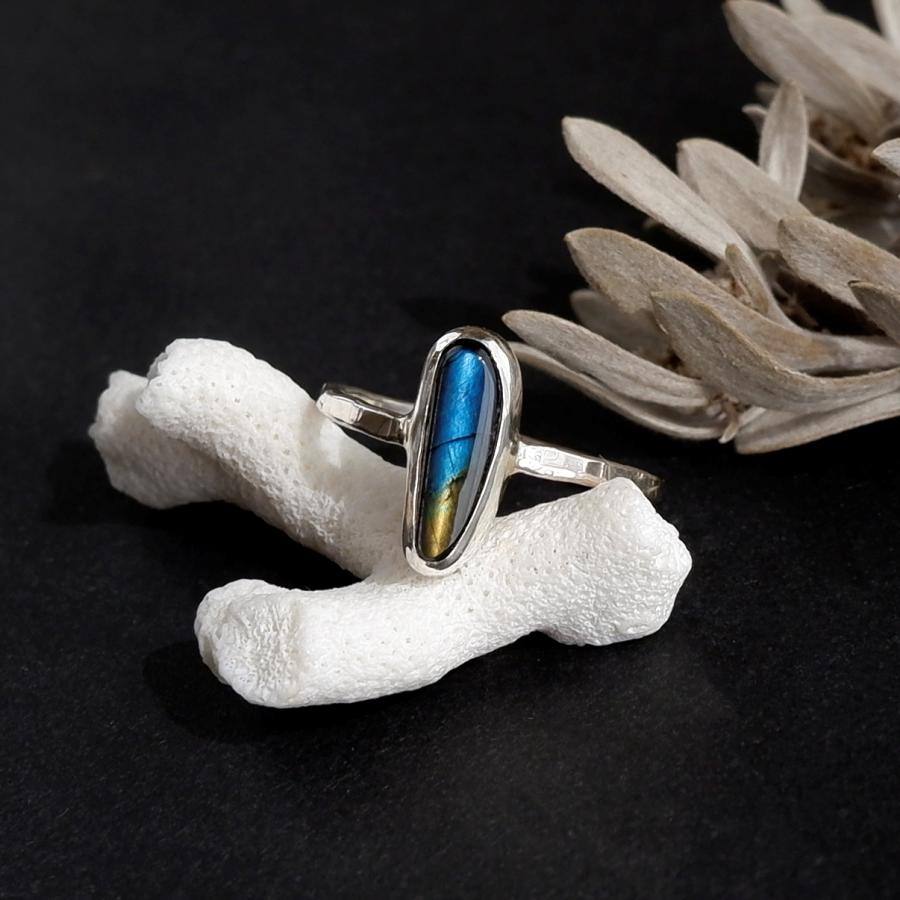 〜鮮やかなブルーとイエロー〜 スペクトロライトのリング 13号 天然石アクセサリー 一点物 macari : 天然石のアクセサリー macari - 通販 - Yahoo!ショッピング