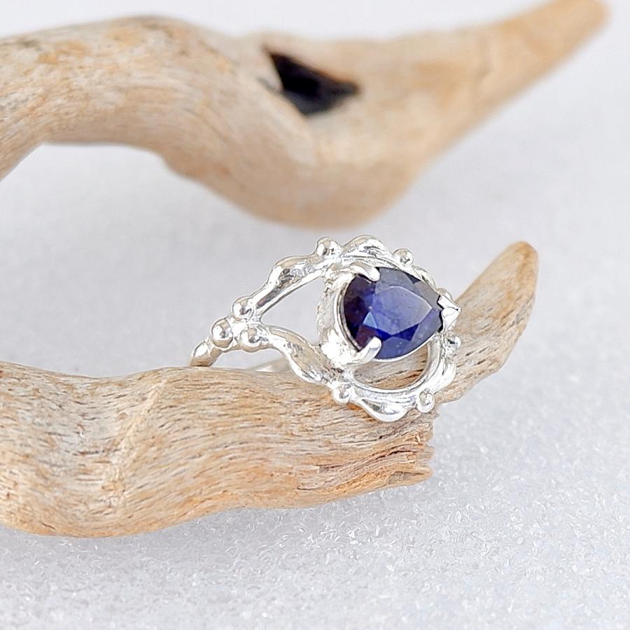 〜知的なブルー〜 サファイアのデザインリング 9号 天然石アクセサリー 一点物 macari macari : 天然石のアクセサリー macari - 通販 - Yahoo!ショッピング