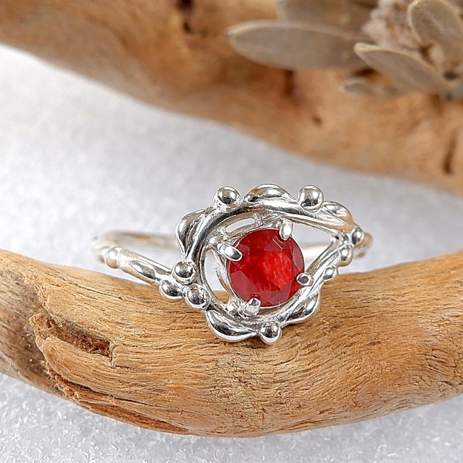 〜情熱的な赤い石〜 アンデシンのデザインリング 11.5号 天然石のアクセサリー 一点物 macari : r-1888 : 天然石のアクセサリー macari - 通販 - Yahoo!ショッピング