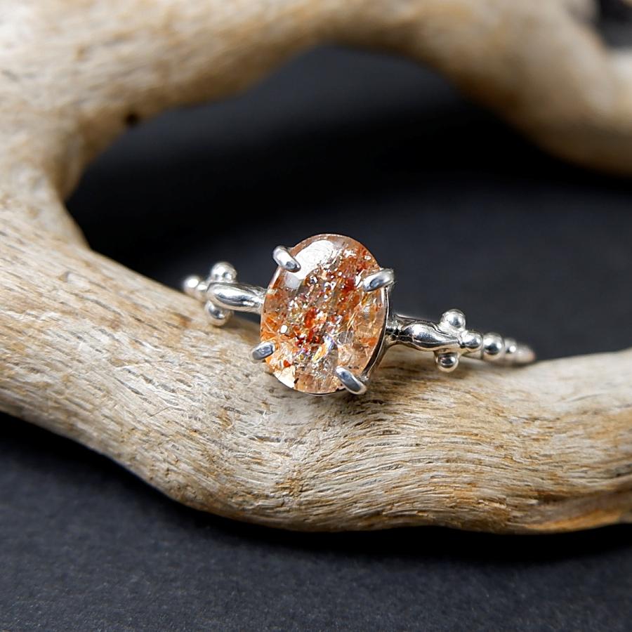 〜煌めく一粒〜 レインボーサンストーンの粒飾りリング 13号 天然石アクセサリー 一点物 macari : r-1915 : 天然石のアクセサリー macari - 通販 - Yahoo!ショッピング