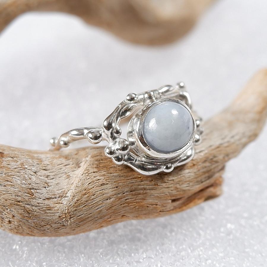 〜国産鉱物〜 糸魚川翡翠のデザインリング 13号 天然石アクセサリー 一点物 指輪 macari : 天然石のアクセサリー macari - 通販 - Yahoo!ショッピング