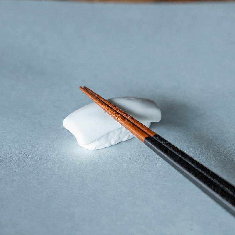 TAMAKI 箸置き お寿司 全12種 はしおき かわいい モダン おしゃれ 食器 ギフト プレゼント すし 和食器 母の日 : 丸利玉樹利 ...