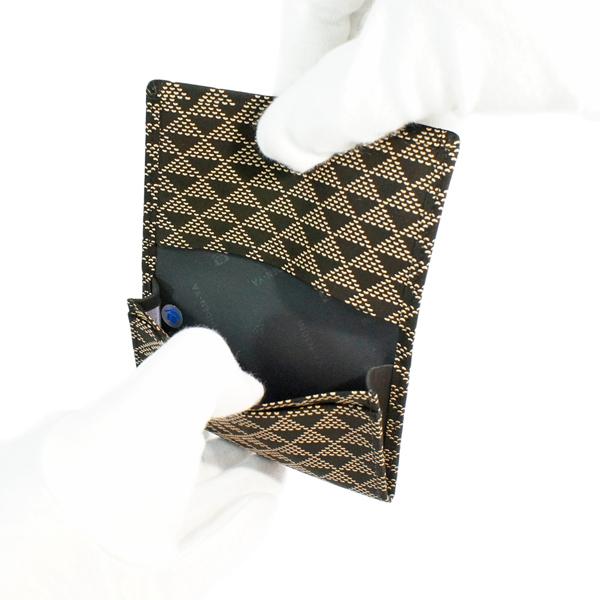 印傳屋 印伝 甲州印伝 上原勇七 名刺入れ 名詞入れ 2501 波うろこ 黒地×白漆 鹿革 本革 レザー 和柄 ブランド YM01 : 丸島商事インターネット事業部 - 通販 - Yahoo ...