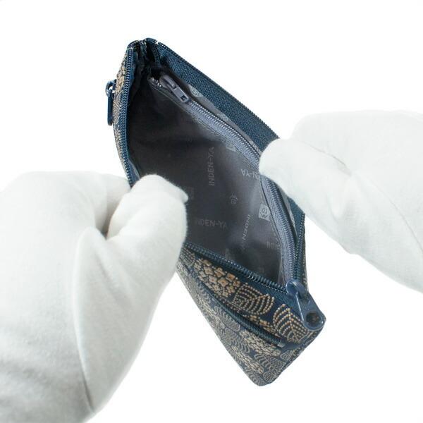 印伝 甲州印伝 印傳屋 上原勇七 ポーチ 通帳入れ 4407 あじさい 紫陽花 紺地×白漆 鹿革 本革 レザー 薄い スリム 花柄 ブランド 冬物 冬ギフト クリスマス 贈り物 YM01 印傳屋（INDEN-YA） 印伝 甲州印伝 上原勇七 ポーチ 通帳入れ 薄型