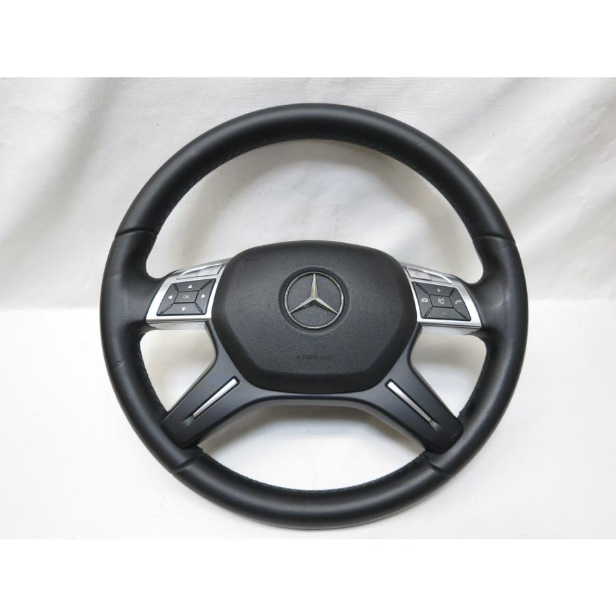 W204 Cクラス 後期 ベンツ 純正 革 ステアリング ハンドル エアバック エアーバック A246 460 1503 9E38 2468602602 管理番号（W-6182）インフレーター ...