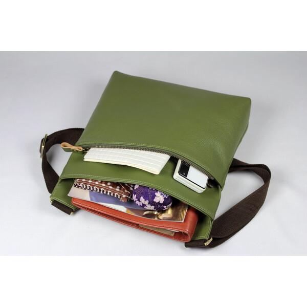 小田清 豊岡工房 牛革ボディショルダー パープル 432313 : MAXZEN