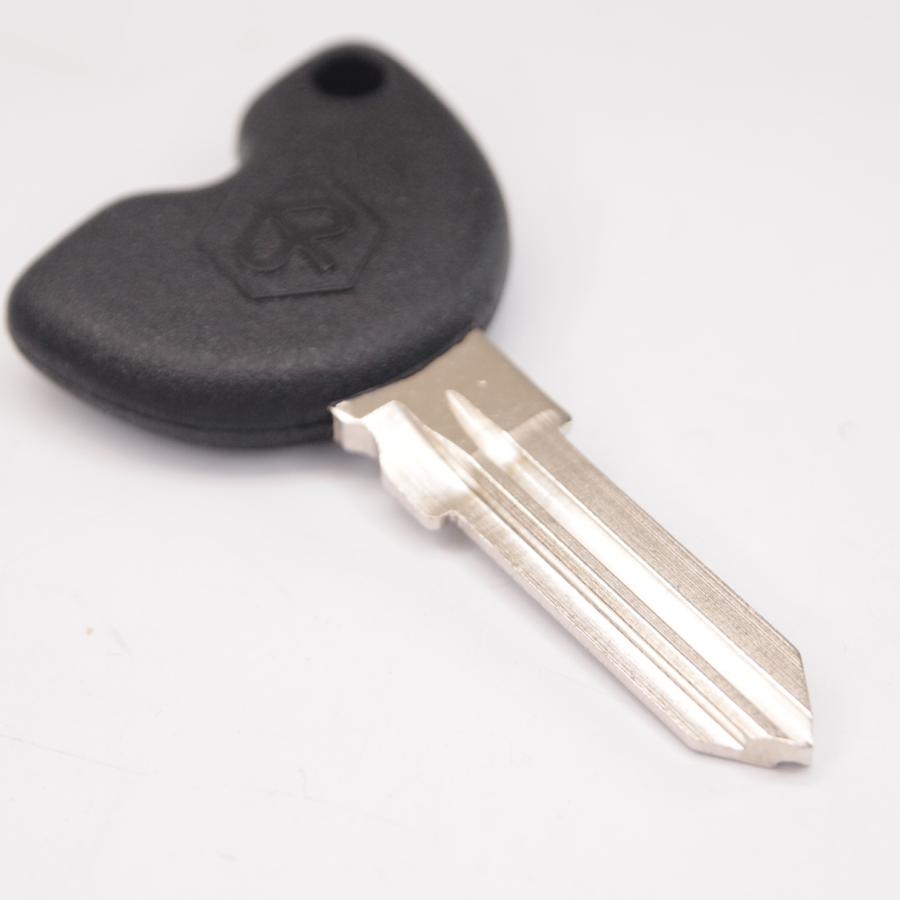 Key Blank PIAGGIO for Vespa GTS GTV GT60 top case ベスパ トップケース ピアジオ純正 ...