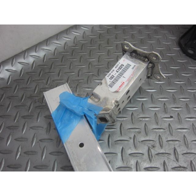 トヨタ プリウス ZVW50 フロントバンパー ホースメント上下 52132-47010 ZVW50-8045**エネルギー : MCパーツ ...