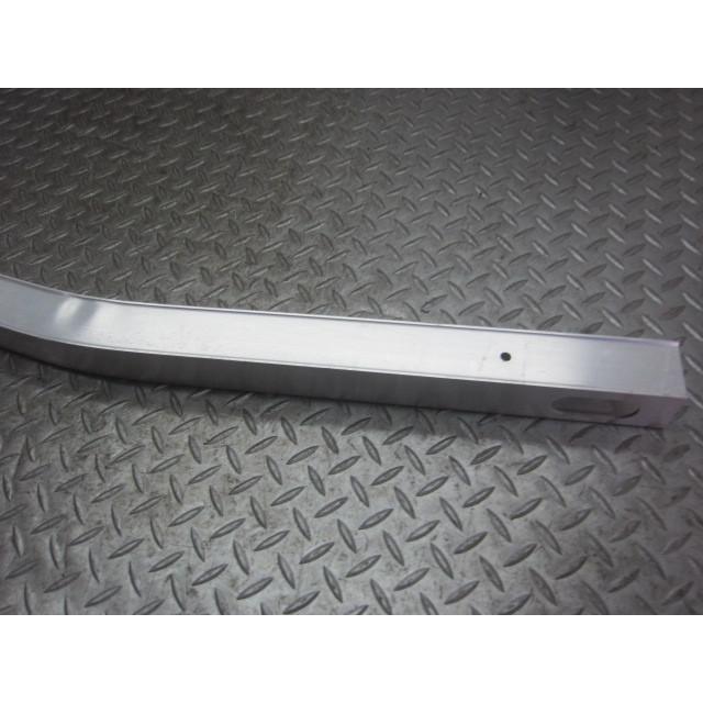 トヨタ プリウス ZVW50 フロントバンパー ホースメント上下 52132-47010 ZVW50-8045**エネルギー : MCパーツ ...