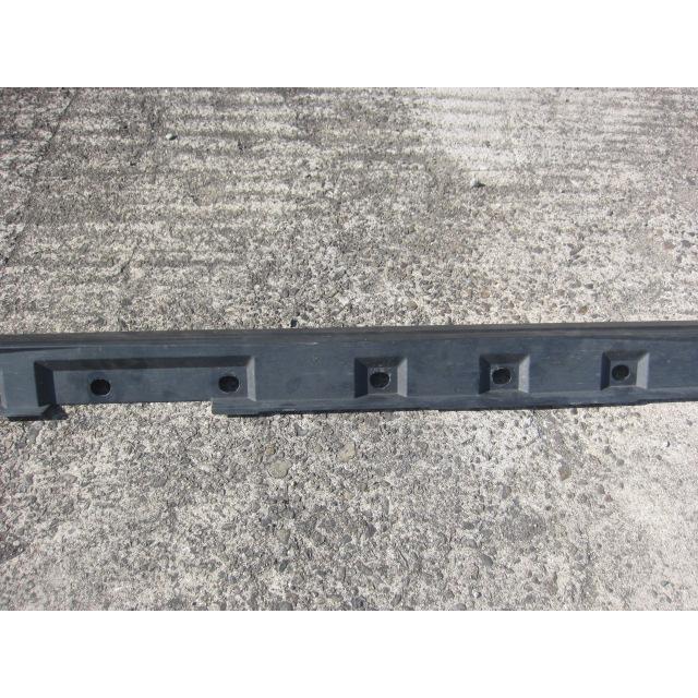 トヨタ ハリアー MXUA80 サイドステップ右 黒ブラック 75850-48060 : MCパーツ - 通販 - Yahoo!ショッピング