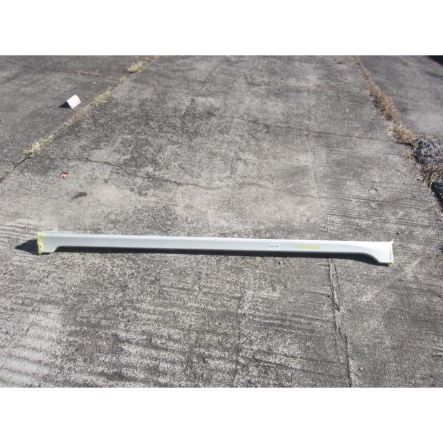 トヨタ アクシオ NKE165 サイドステップ右 パールホワイト 070 76901-13060 : MCパーツ - 通販 - Yahoo!ショッピング