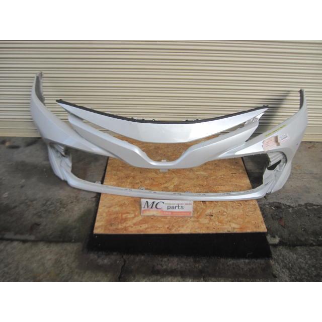 トヨタ カムリ AXVH70 フロントバンパー パールホワイト 089 52119-3T930 交換純正番号 52119-3T940-A0 ...
