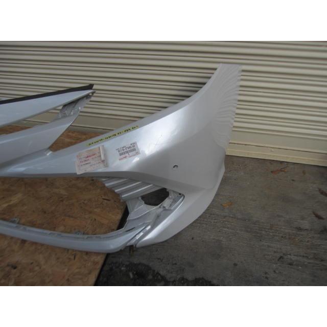 トヨタ カムリ AXVH70 フロントバンパー パールホワイト 089 52119-3T930 交換純正番号 52119-3T940-A0 ...