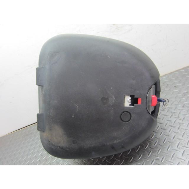 GIVI 不明 リアボックス 鍵有り JA1 : MCパーツ - 通販 - Yahoo!ショッピング