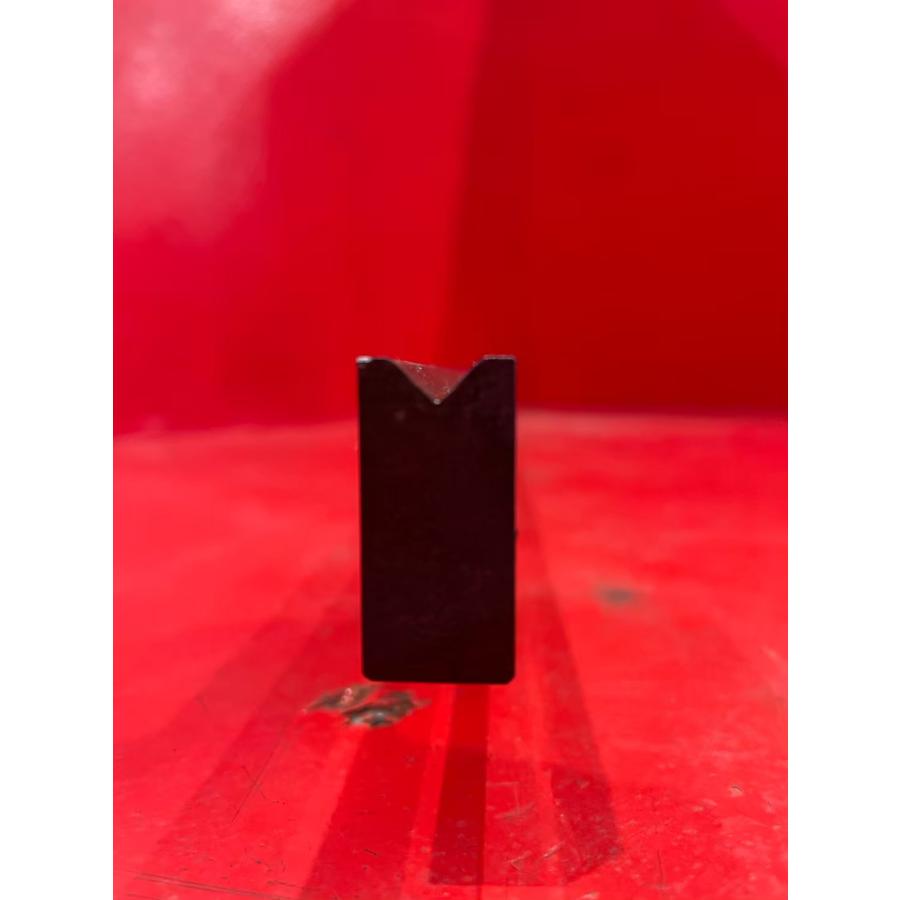 AMADA アマダ製 プレスブレーキ・ベンダー用 中古金型 No.32106/1Vダイ/V=8/長さ＝835 【BA-220929-4-MH-23】 : 機械工具 板金機械 メカニー - 通販 ...