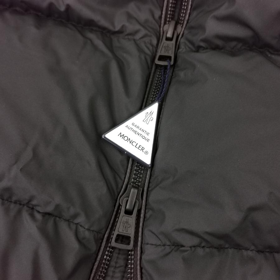 MONCLER GENIUS Genius 1952 モンクレール AKISHIMA ダウン MONCLER GENIUS Genius 1952 モンクレール AKISHIMA ダウン