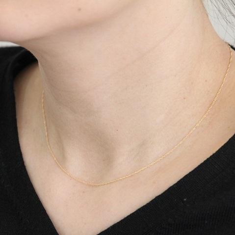 ネックレス チェーン スクリュー 18金 ゴールド 0.15φ×0.9mm幅 36cm 37cm 38cm 40cm 42cm 45cm 50cm 60cm 80cm K18 18K ...