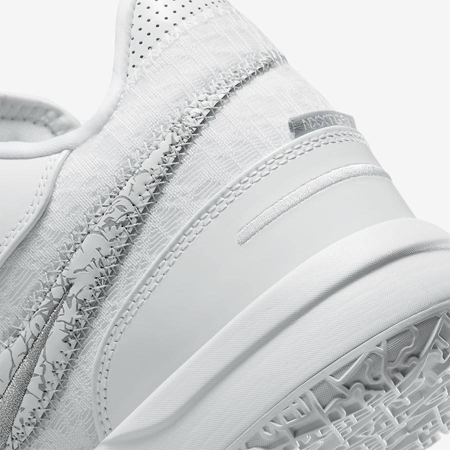 NIKE LEBRON NXXT GEN AMPD EP FJ1567 102 メンズ ホワイト 白 ナイキ レブロン バッシュ ...