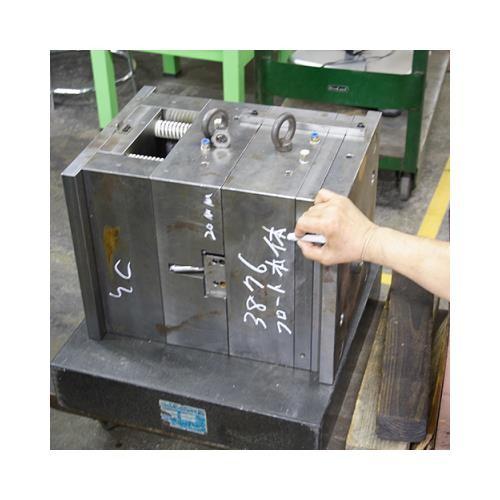 キットパス(kitpas) 工事用 KK-10-R 4904085302126 [墨つけ 基準出し 固形マーカー] : fs-0124012 : ミナトワークス - 通販 - Yahoo!ショッピング