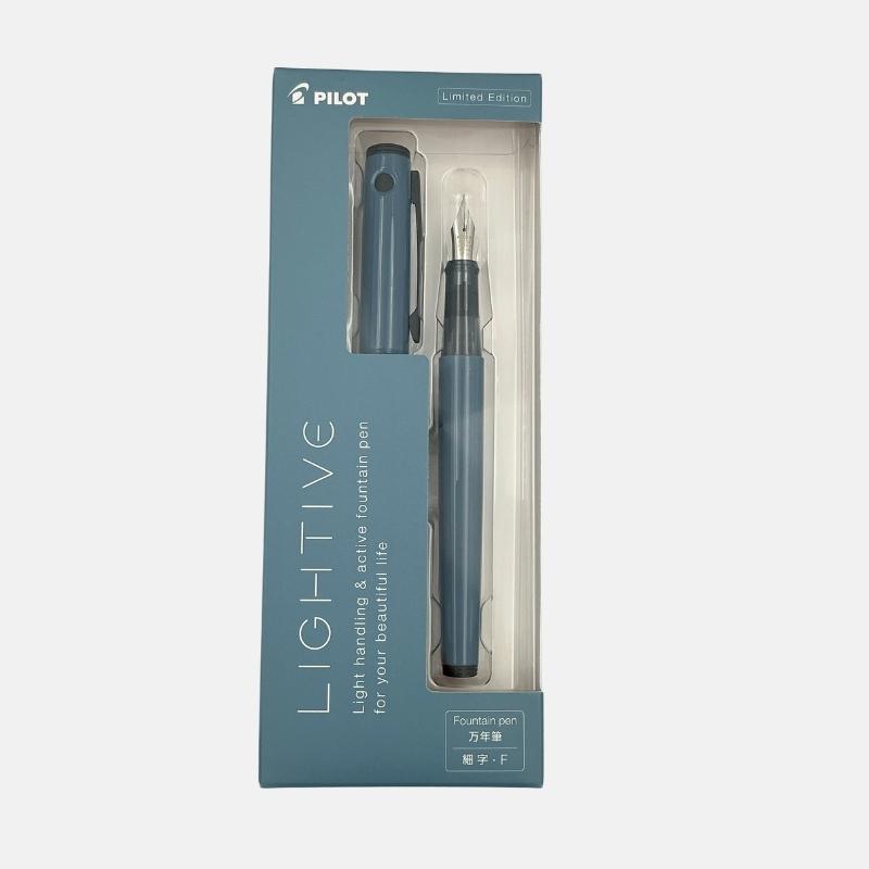PILOT 万年筆 LIGHTIVE ブルー F : 未来屋書店 ヤフー店 - 通販 - Yahoo!ショッピング