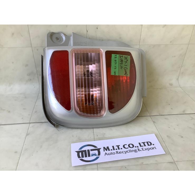 HF21S スピアーノ (2006) 右（R) テールランプ 35603-75H1 MIT 25031740 : エムアイティー - 通販 - Yahoo!ショッピング