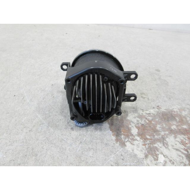 良品 トヨタ アクア NHP10 純正 LED 右 フォグランプ :E52-93:株式会社MKパーツ - 通販 - Yahoo!ショッピング