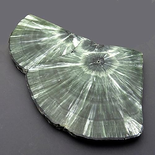 特上品 希少石 鉱物標本 セラフィナイト Seraphinite クリノクロアー Clinochlore の亜種 ロシア産 瑞浪鉱物展示館 5466 : 瑞浪鉱物展示館ヤフー店 - 通販 ...