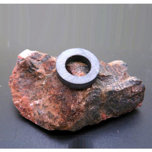 磐城鉱 Iwakiite ヤコブス石Q Jacobsite-Q 国産鉱物 希産 福島県御斉所鉱山 【鉱物標本プレゼント】 瑞浪鉱物展示館 5801 : 瑞浪鉱物展示館ヤフー店 - 通販 ...