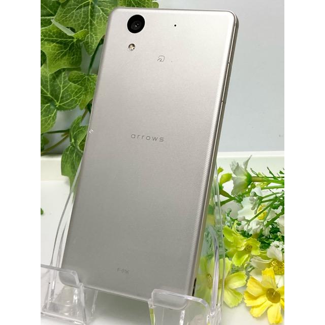 arrows NX 使用少 美品A☆ ドコモ SIMフリー F-01K アイボリーホワイト 32GB ☆ バッテリー良好表示 アンドロイド ...